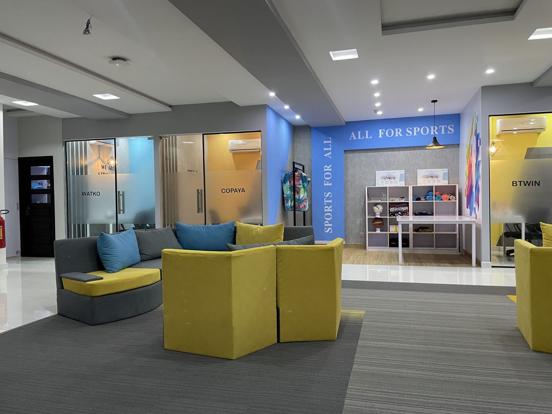 Interior designers in Lahore designed Decathlon office by AenZay